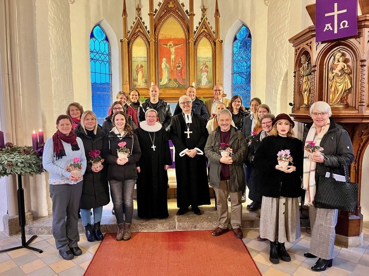 Sternstunden in Siebenbäumen: Kirchenkreis begrüßt neue Mitarbeitende Nachrichten - Ev.-Luth ...