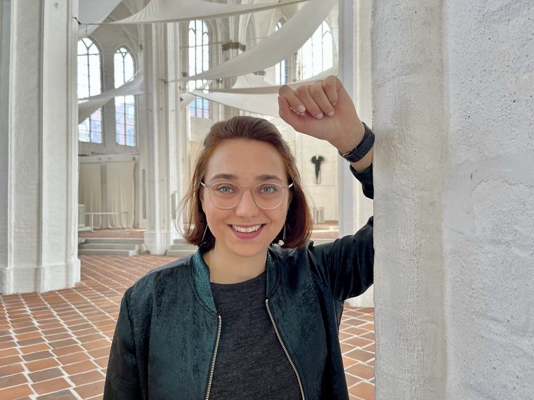 Von Brüssel nach Lübeck: Lilly Schaack wird Pastorin in St. Petri ...